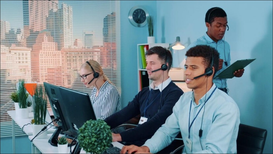 Hosted Call Centers: Revolutionizing Customer Support Hosted Call Centers: Revolutionizing Customer Support